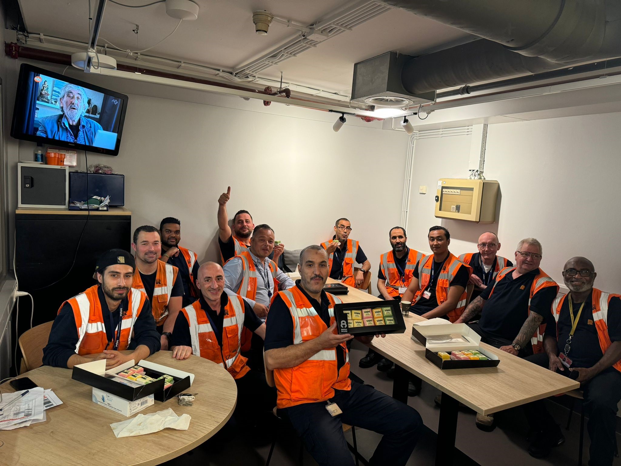 Schiphol trakteert - Raggers